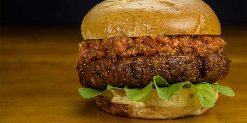 Estudo mostra que pessoas comem mais rápido e engordam com comida ...