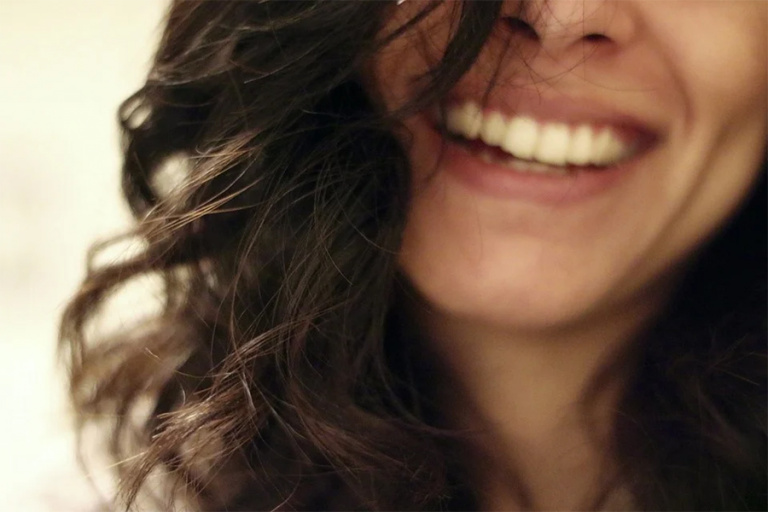 Quantos músculos da face movimentamos quando sorrimos? Saiba isso e ...